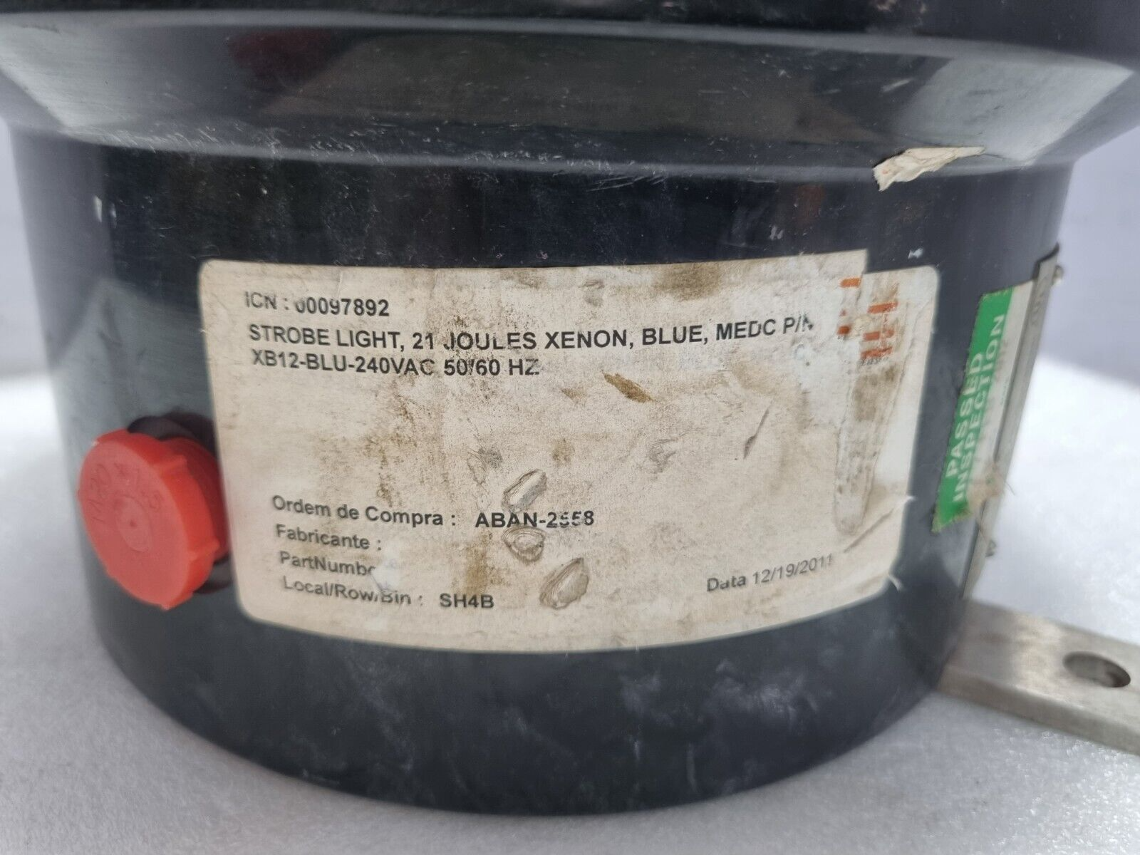 MEDC XB12UL24006BYBNNNN Strobe Light Blue XB12-BLU-240VAC | eBay