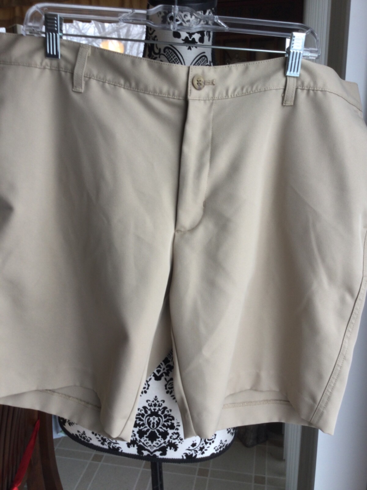 Chaps Golf Mens Shorts Color Beige Size 40 With Pockets Good Condition ...