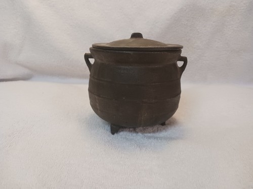 Small Black Cast Iron Cauldron Pot 3 Legs Feet Primitive 5" X 5" And ...