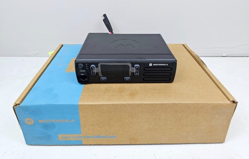 (NEW) Motorola MOTOTRBO CM200D VHF 136-174 MHz 16 Channel 25 Watt Digital Radio | eBay