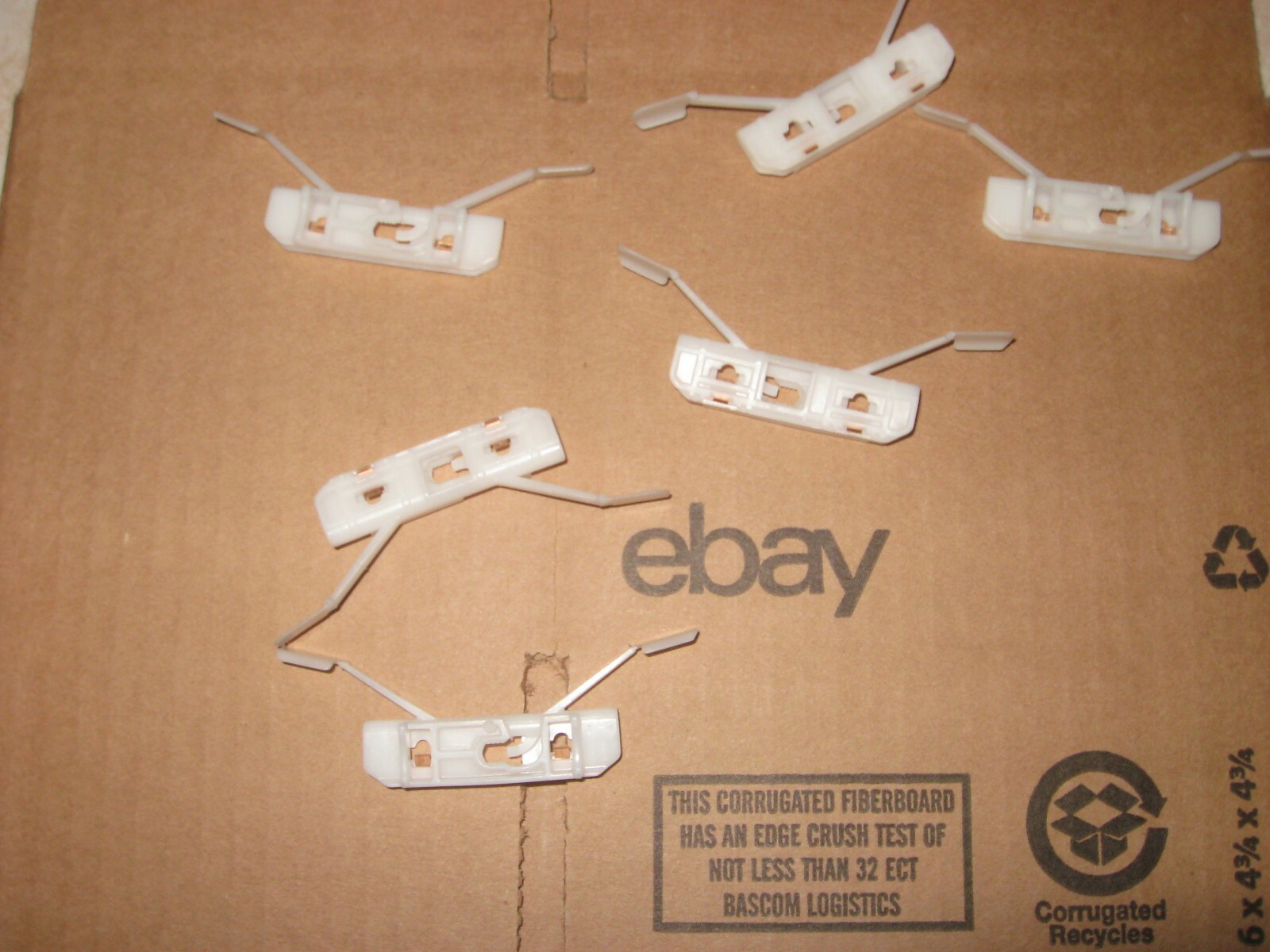 NEW 7321818 BMW A PILLAR OEM 14-16 428i Windshield-Side Molding Clip ...