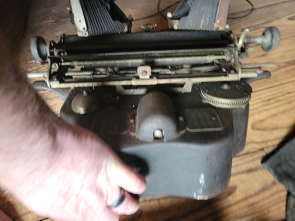 Rare Antique 1900's Oliver No 9 BATWING Typewriter | eBay