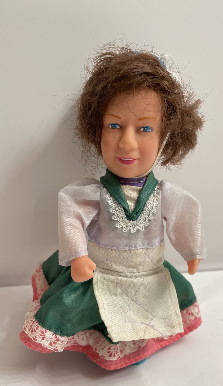 1988 Turner Entertainment Wizard of OZ-Female Munchkin Doll | eBay