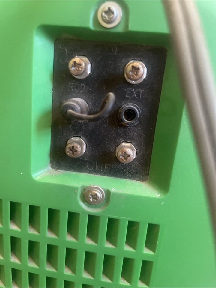 QUASAR 1970'S Japan B/W Green CONSOLE ANALOGUE TV SET, W/ANTENNA VTG 1975 | eBay