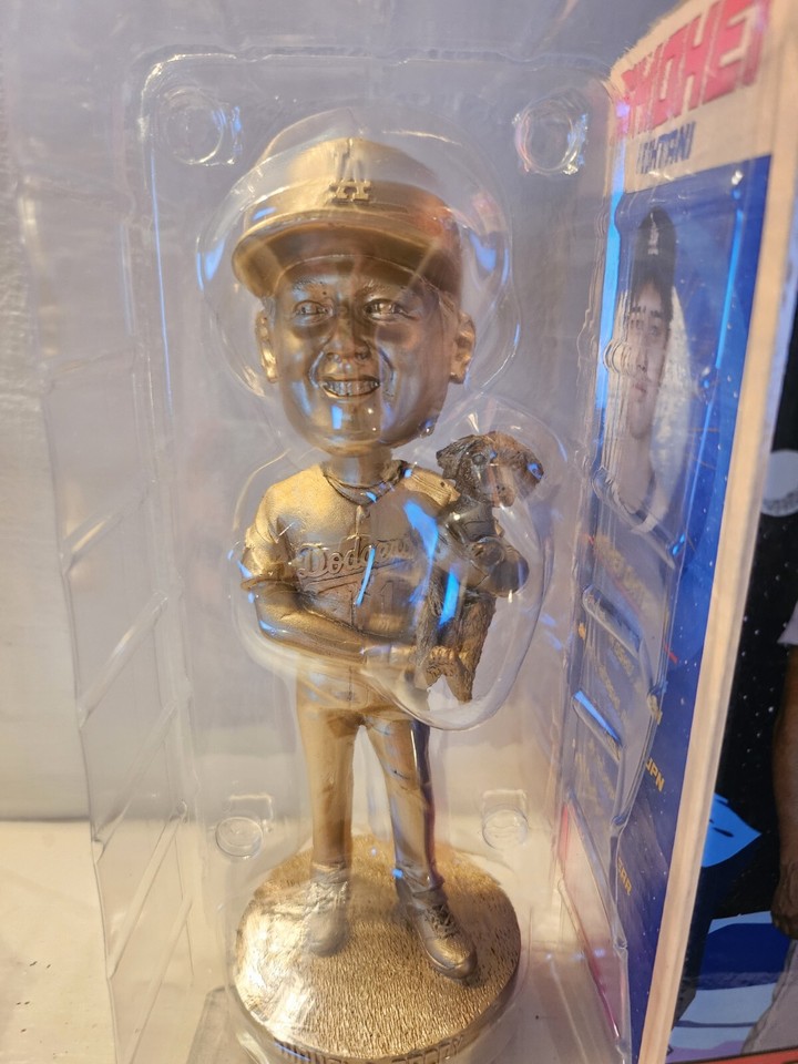 Shohei Ohtani & Decoy GOLD L.A Dodgers Bobblehead 8/28/24 SGA New! Last ...