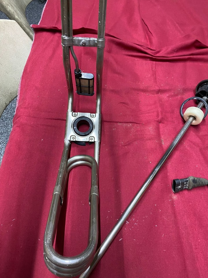 PACCAR Diesel Exhaust Fluid , DEF Level Sensor 35054102, WITH HEATER ...