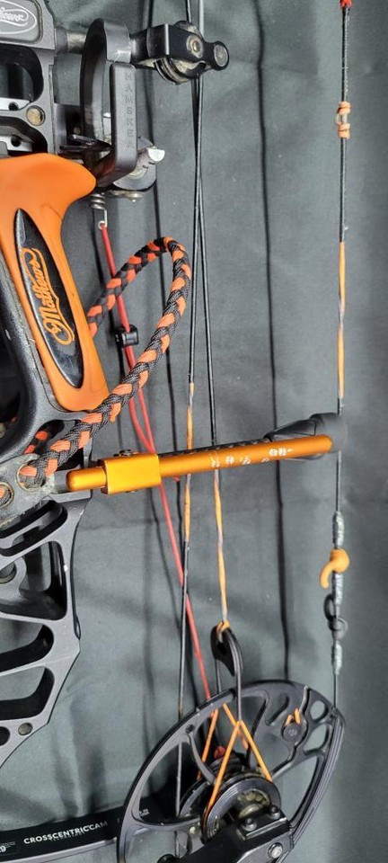 Mathews Vertix Black 29" DL 70Lbs RH Compound Bow W/Apex 5 Pin Sight ...