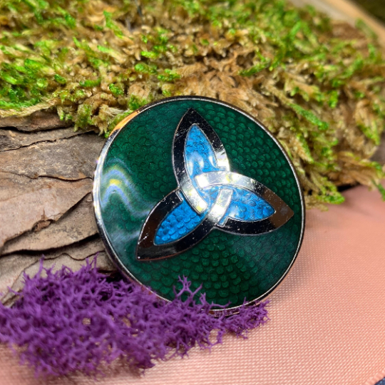 Enamel Trinity Knot Brooch Irish Scottish Wiccan Pagan Welsh Ladies Pin ...