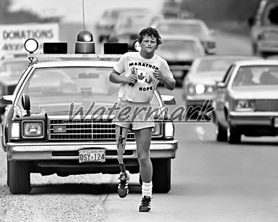 Terry Fox Marathon of Hope Black & White 8 X 10 Photo Picture | eBay
