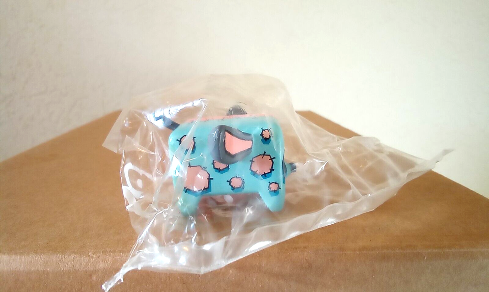 Dumb Dummies x Cameron Tiede designer toy vinyl figure by TobyHK 2006 ...