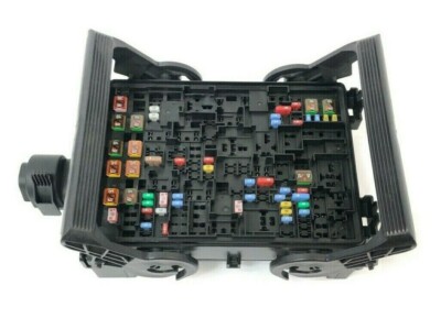 84114437 OEM Fuse Box Junction Block 2015-2020 Escalade Suburban Tahoe ...