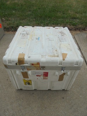 Shipping Containers - Hard Plastic