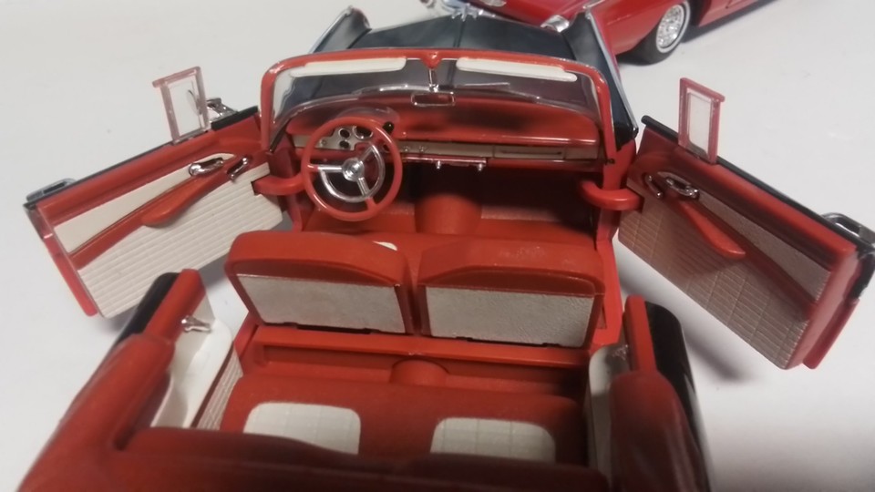 1/18 ERTL AMERICAN MUSCLE 56 FORD SUNLINER ANSON 63 FORD THUNDERBIRD ...