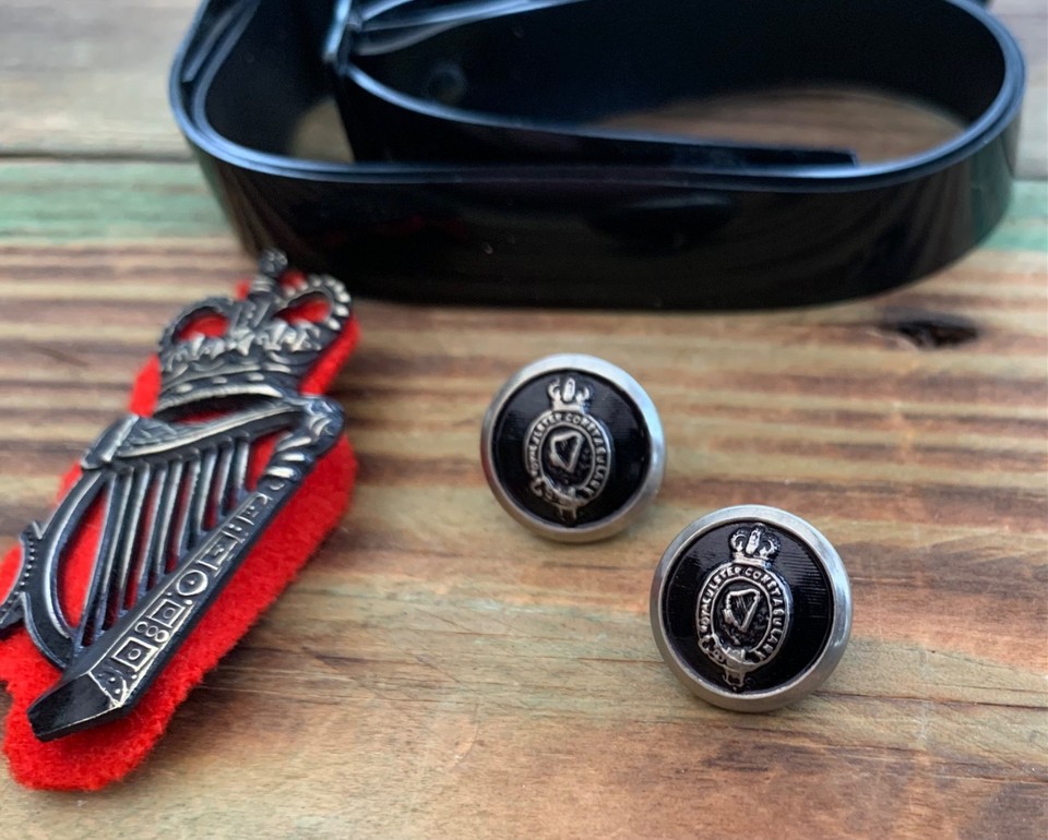 RUC Cap Badge Chin Strap & 2 Buttons Royal Ulster Constabulary Police ...