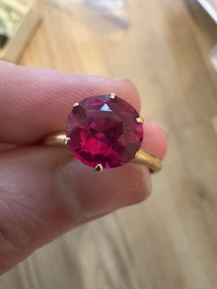 Vintage 10K Yellow Gold Large Round Red Stone Solitaire Ring - Size 8 ...