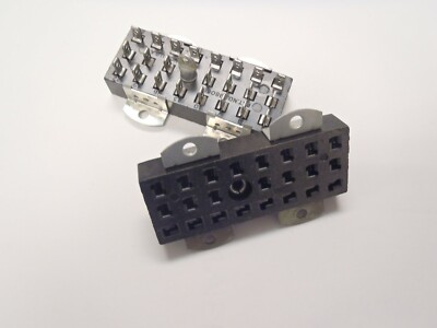 Cinch Jones Socket Female S-324-AB Angle Ear Bracket S-324-CCT 24 Pin ...