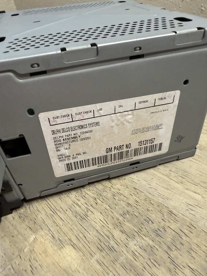 GM Delphi Delco Radio Receiver AM FM CD Player OEM 15131157 SUV 2006 ...