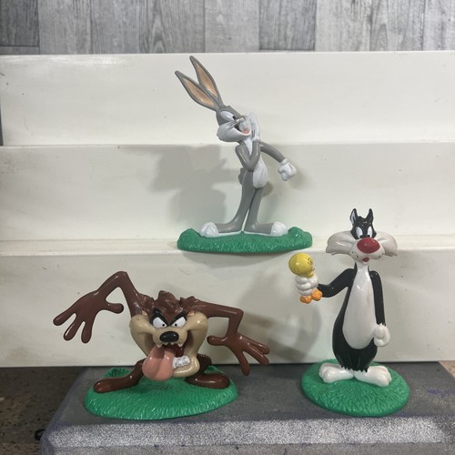 Looney Tunes Figures Warner Bros Bugs Bunny Sylvester Taz Cake Toppers ...