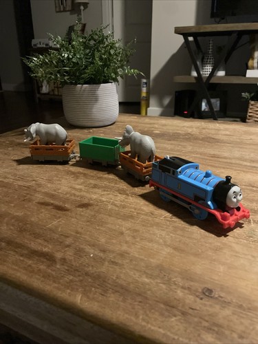 thomas the train with elephants in carts 4904810876892| eBay