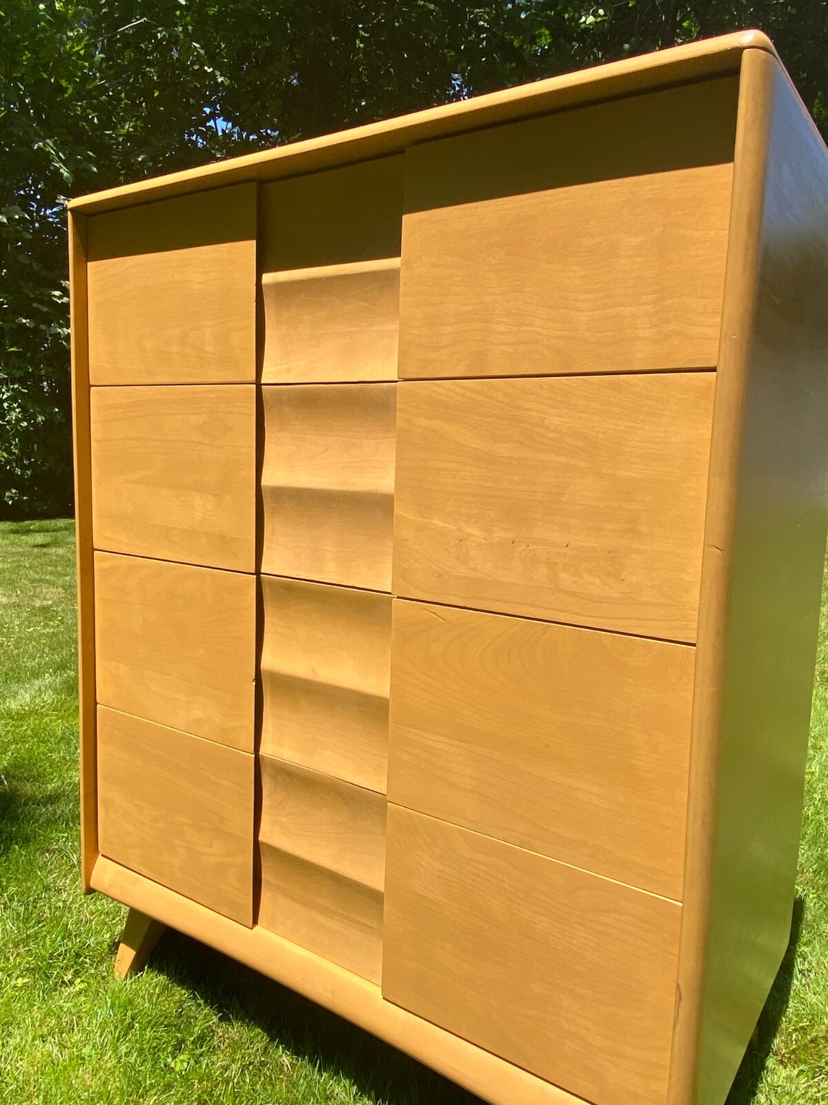 Mid Century Modern Dresser Heywood-Wakefield M572 Trophy Maple Wheat ...