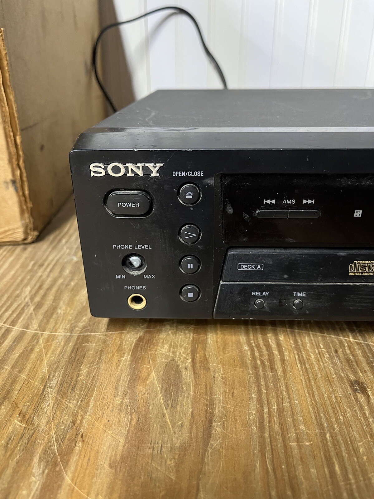 Sony RCD-W1 CD-R / CD-RW Digital Recorder CD Player *** For Parts Or ...