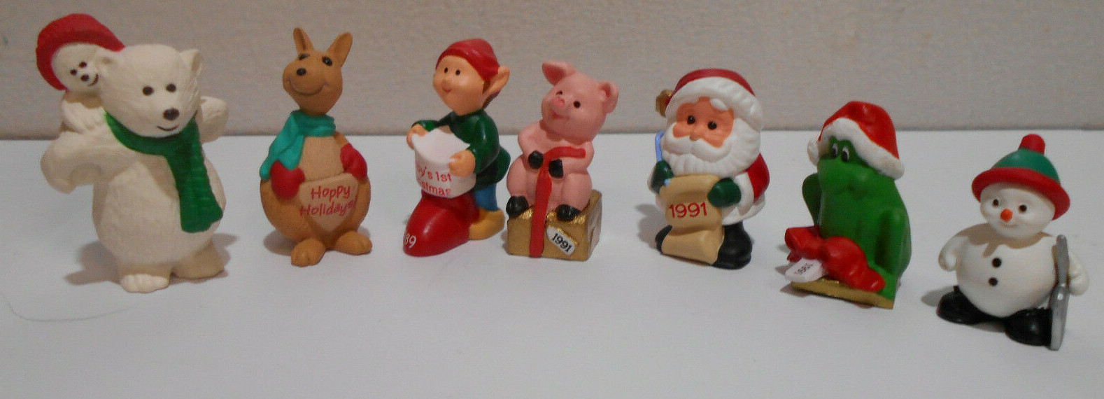 Lot of 7 Hallmark Miniature Christmas Figurines | eBay