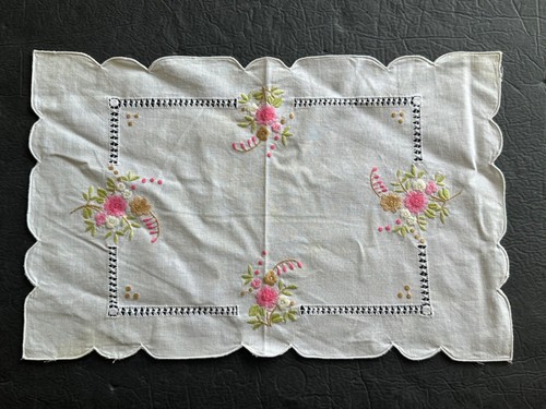 Hand Embroidered Table Mat VINTAGE Floral Embroidery Table Doily ...