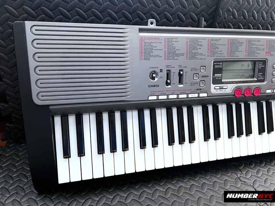 Casio LK-230 Lighted Personal Piano Keyboard 61 Keys Voice Pad NO ...