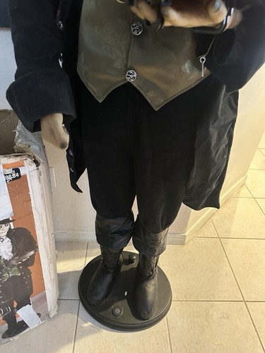Spirit Halloween Life Size Animatronic Prop Edwardian Butler Gemmy Wade ...