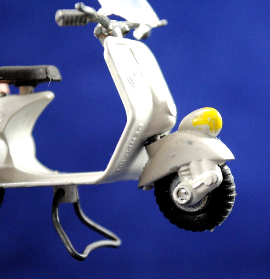 1950* Vintage TEKNO 442 Grey VESPA SCOOTER w/ WINDSHIELD & 2 SEATS ...