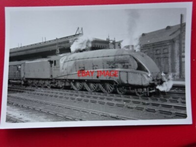PHOTO LNER CLASS A4 LOCO NO 4499 (60002) SIR MURROUGH WILSON | eBay