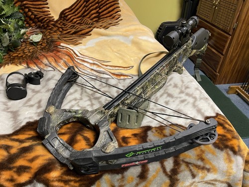 Barnett Predator Crossbow With hard Case And A Dozen Bolts Also In Case ...