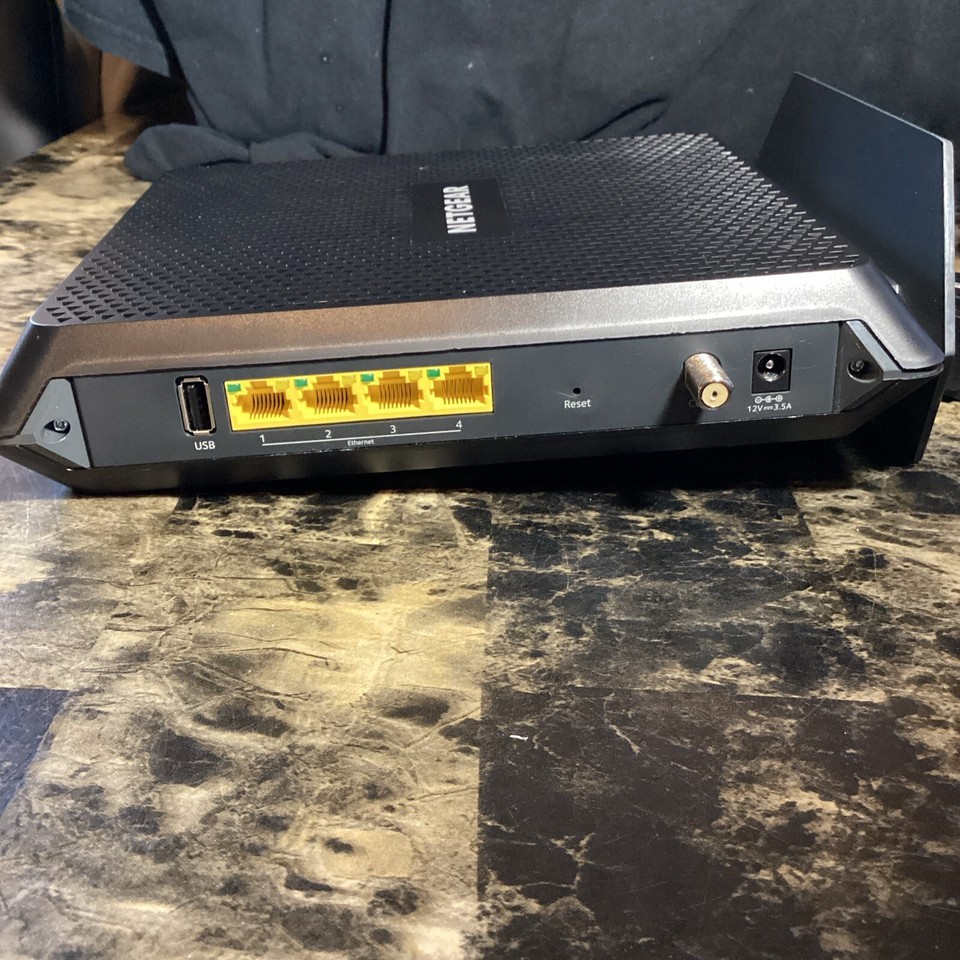 NETGEAR Nighthawk C7000v2 AC1900 Wi-Fi Cable Modem Router 748926500432 ...