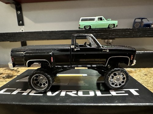 M2 Machines Custom Lifted Regular Cab Square Body Dually | eBay