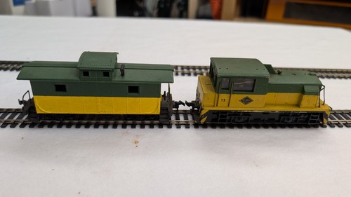 HO Gauge Reading Lines industrial loco and caboose | eBay