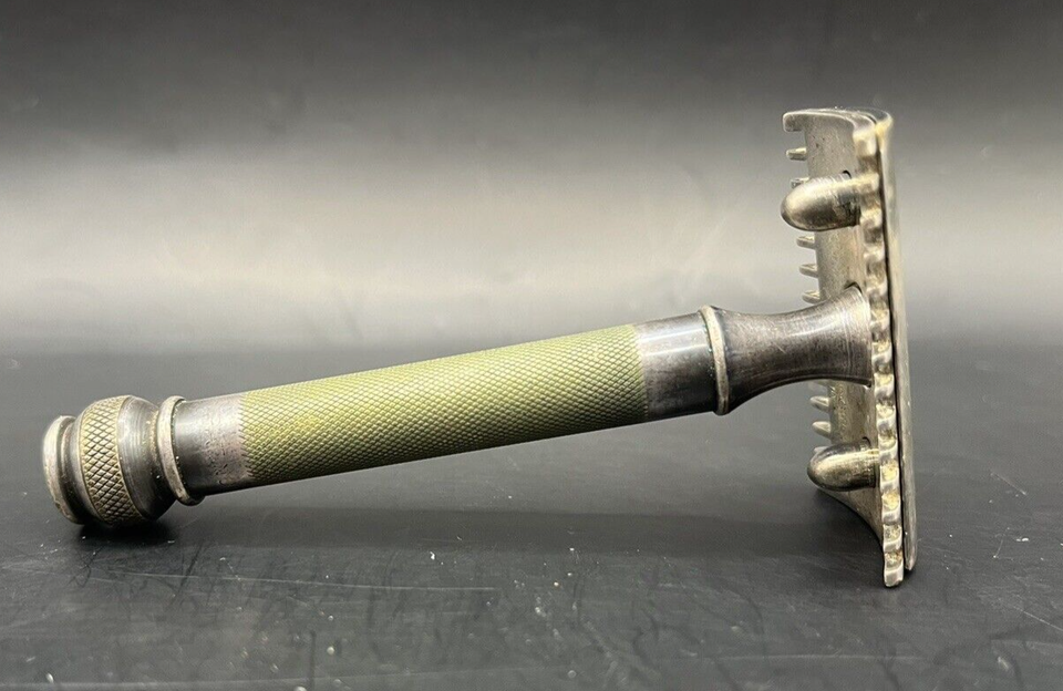 Vintage GILLETTE POCKET EDITION, Double Edge Safety Razor with 1 Blade ...