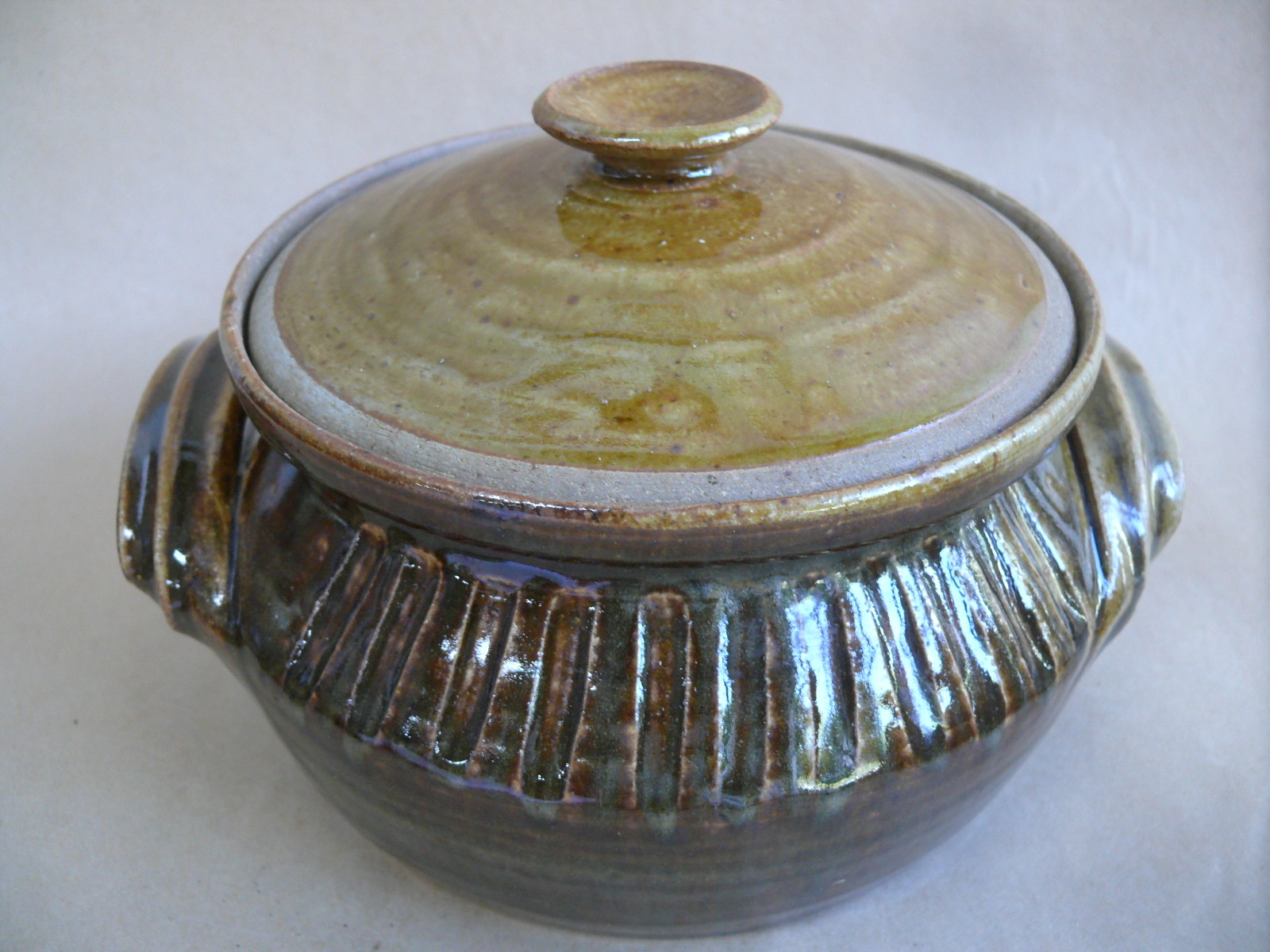 COL LEVY STUDIO CERAMIC ARTIST AUSTRALIAN POTTERY LIDDED POT CASSEROLE ...