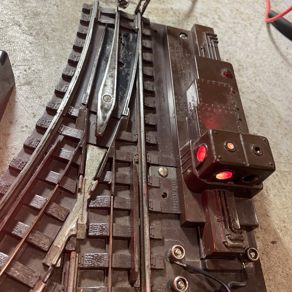 Lionel 112 Super O Right Hand Turnout Switch With Pins #161 | eBay