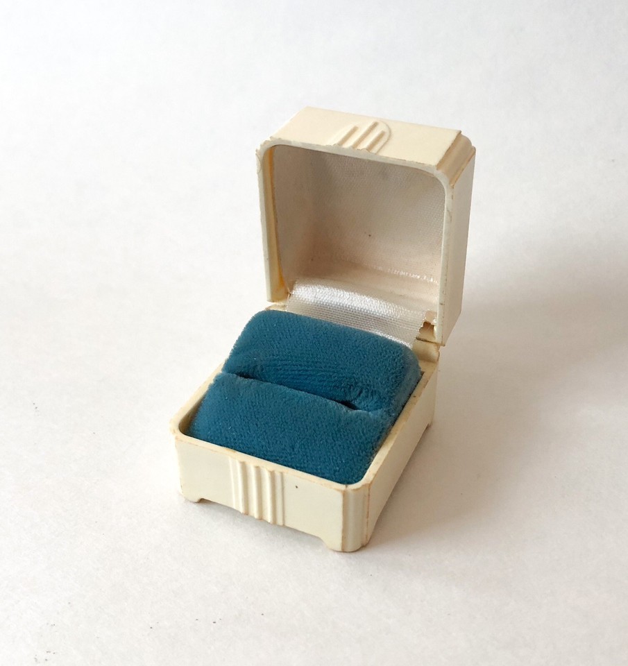 Cute Ring Box Wedding Jewelry Blue Velvet Display Case Old Plastic Art ...