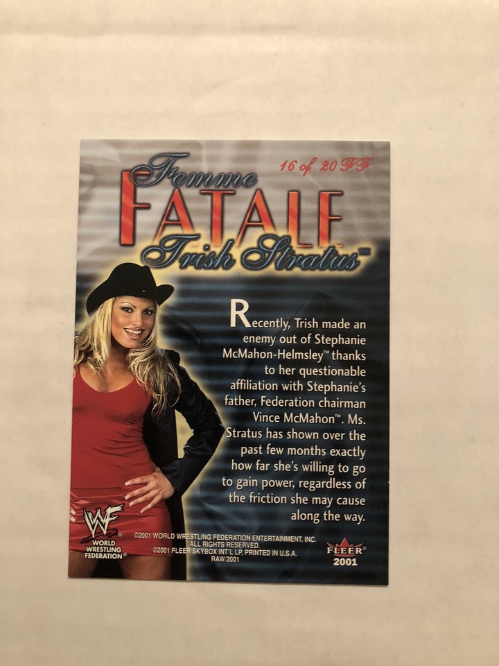 2001 FLEER WWF RAW IS WAR WRESTLING FEMME FATALE DIVA ROOKIE TRISH ...