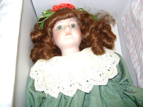 VINTAGE CAMELOT COLLECTIBLE DOLL QVC CAROL 1990 LIMITED W/CERTIFICATE ...