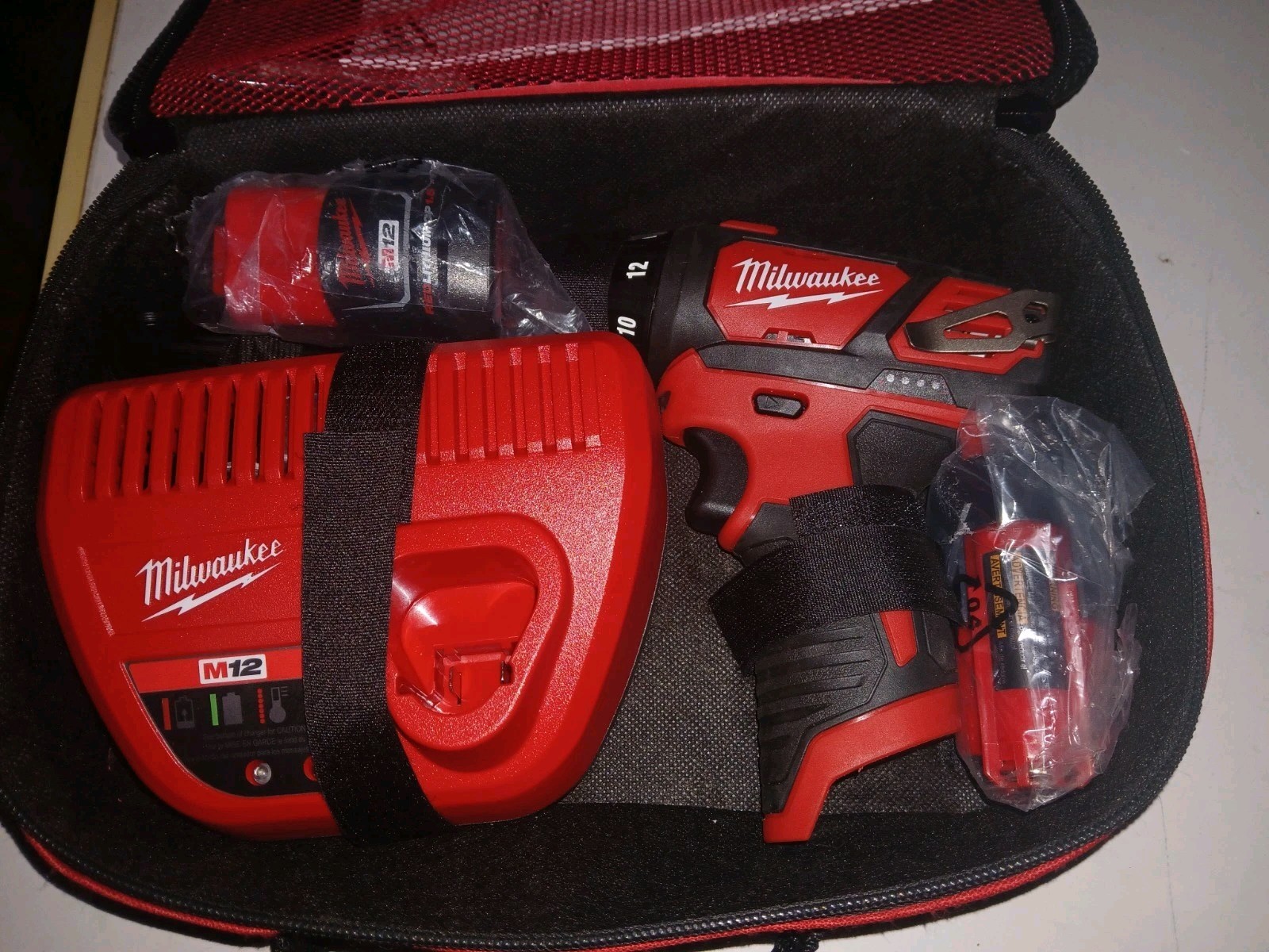 Milwaukee 2401-20 M12 1/4" Hex Screwdriver Kit 12V, , Red/Black | eBay