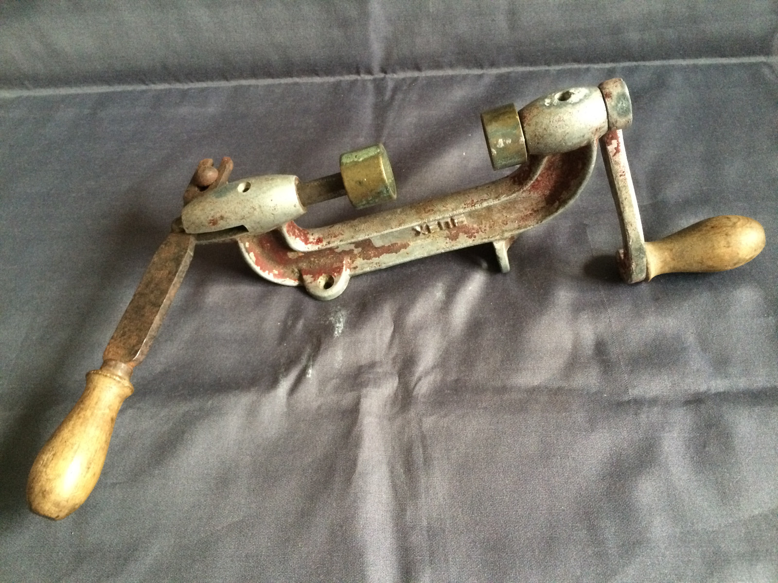 1945 Shotgun Cartridge Shell Press Reloader Bullet Roll Crimper Gauge ...