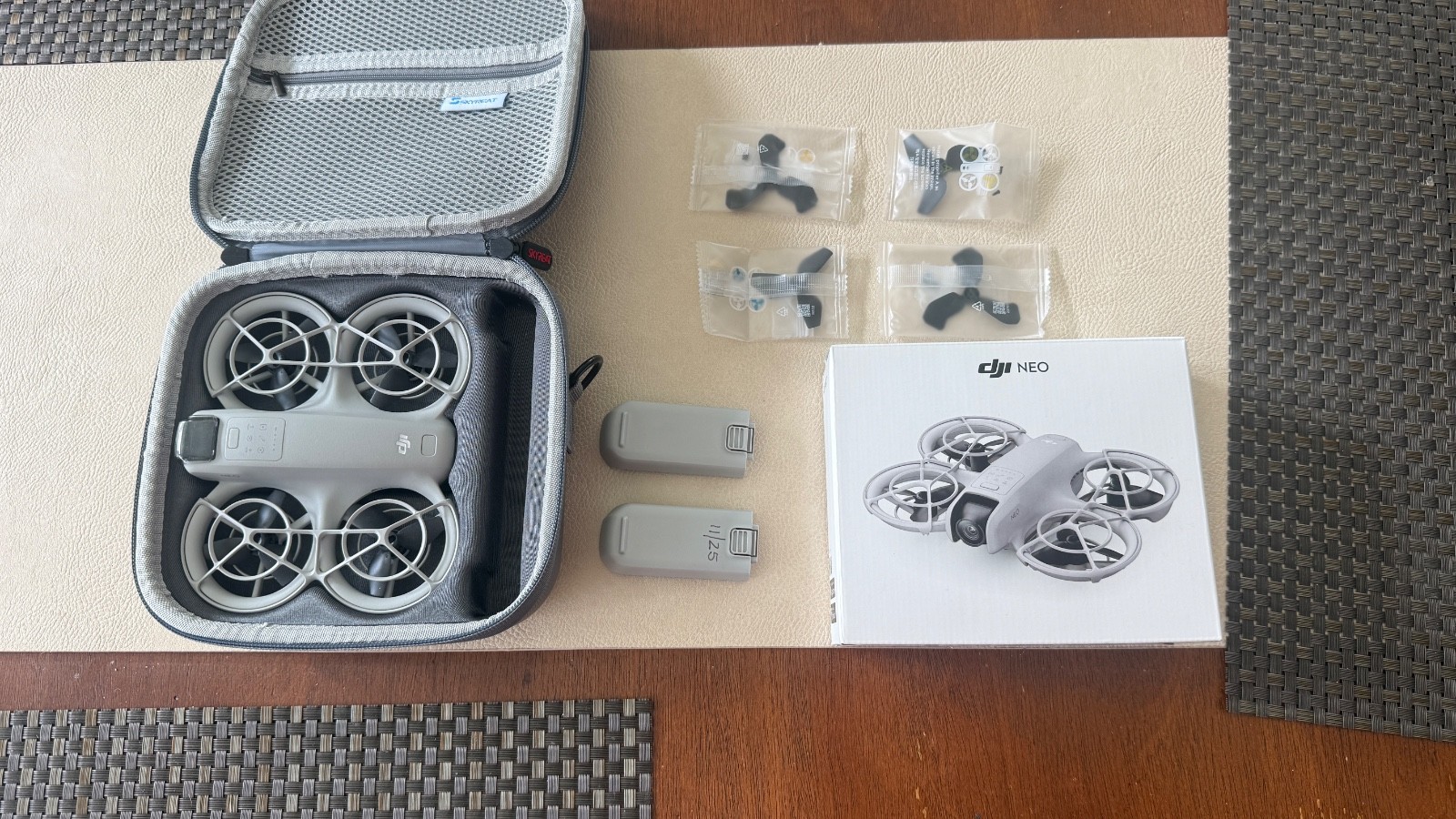dji neo drone with case. Extra batteries and propellers. | eBay