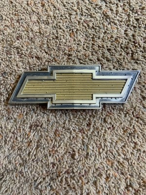 CHEVROLET BOWTIE GOLD EMBLEM PT 330630 SCRIPT TRIM METAL GM | eBay