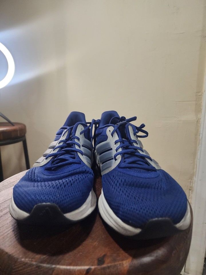 Adidas men's ultrabounce wide running shoes Size 9.5 Blue | eBay