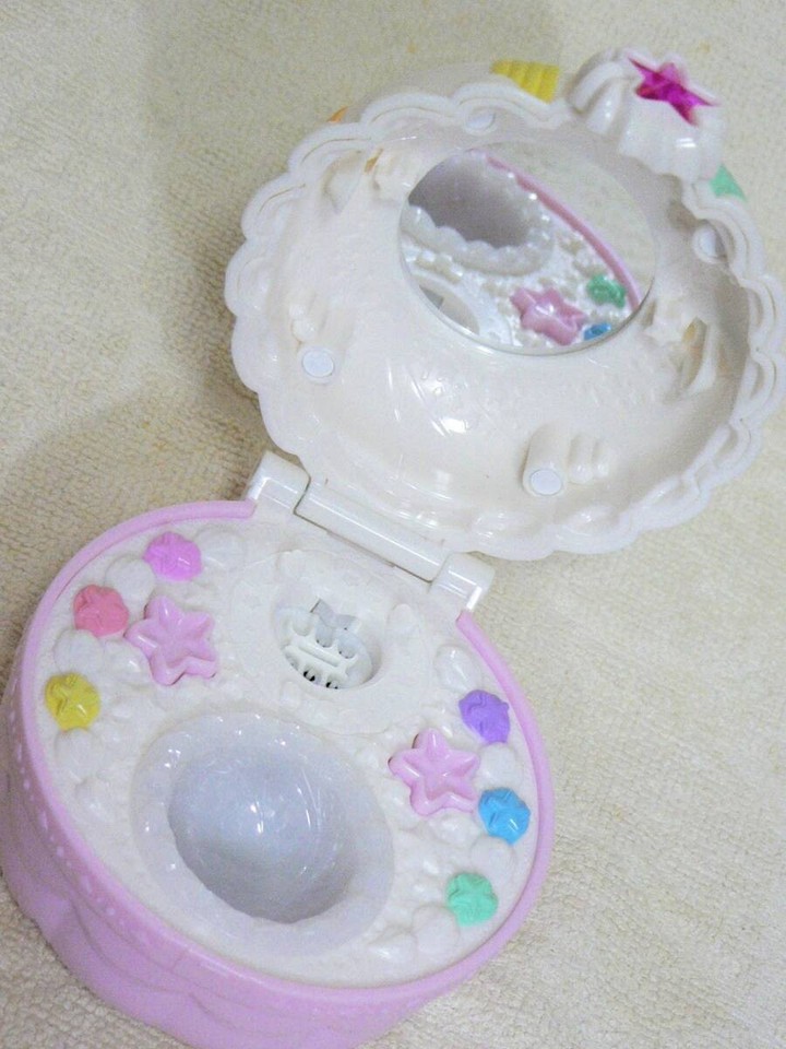 Kirakira Pretty Cure A La Mode Mixed Makeover Sweets Compact DX With ...