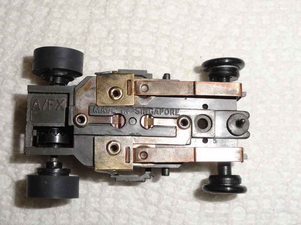 AURORA AFX NON-MAGNATRACTION HO SLOT CHASSIS Tuned and Tires Runs Good ...