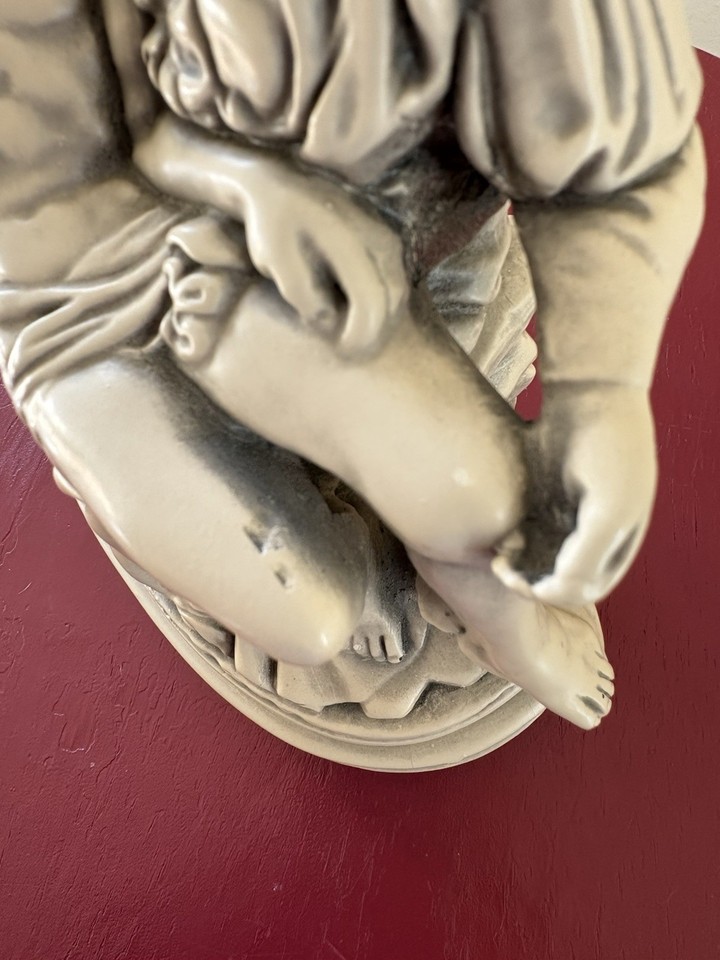 La Pieta Mother Mary Holding Jesus Figurine Statue 9x7” 3lb 10oz Marwal ...