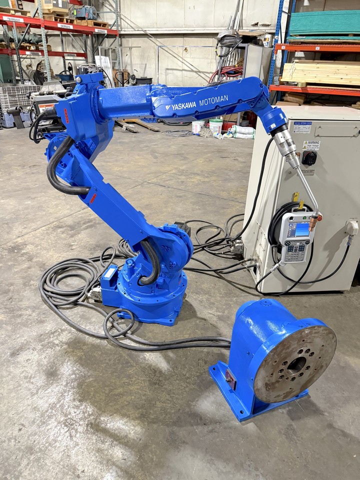 Motoman EA1900 Welding Robot Miller Auto Axcess 450 Welder Headstock ...